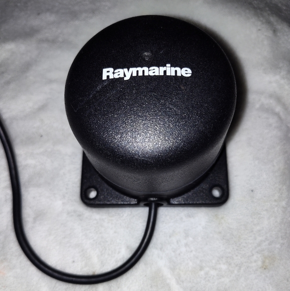 Raymarine | Car Audio, Video & GPS | Raymarine Gps Heading Sensor ...